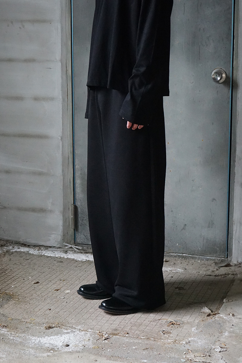 BLACK SWEATPANTS REF. 430000-SP-0123